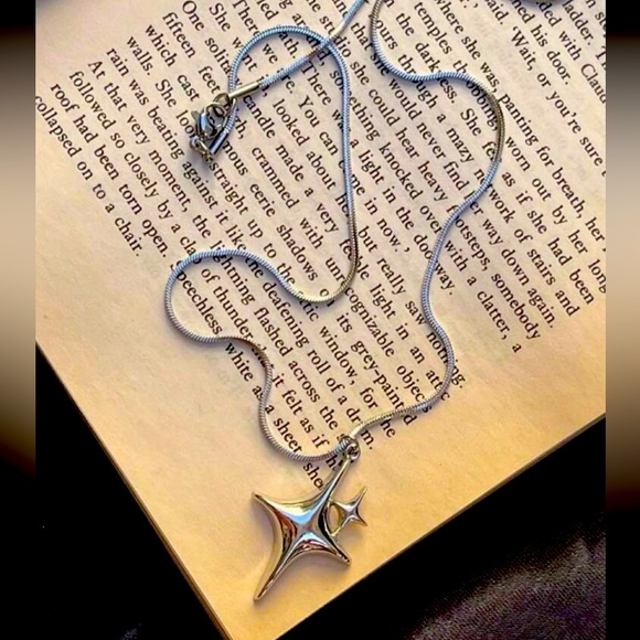 Jewelry | Sparkle Shaped Charm Necklace Silver Grunge Minimalist Unique ...
